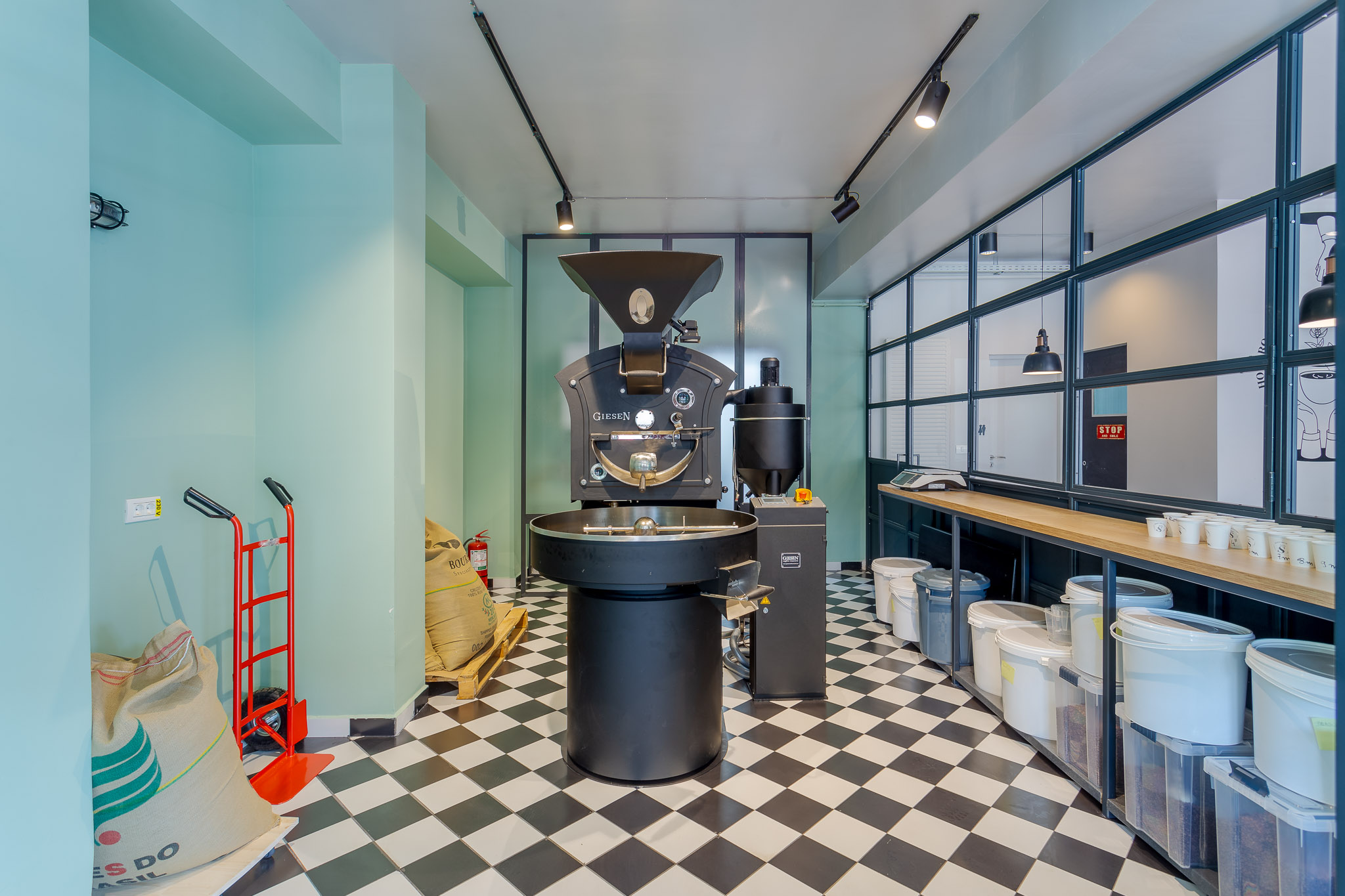 » Saint Roastery Bucharest by 441 Design Studio