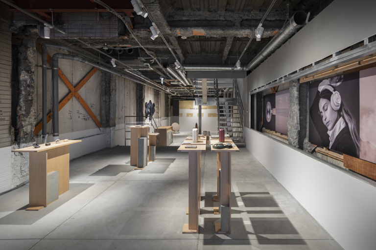 » Bang&Olufsen Pop-Up Store Kyoto by Yusuke Seki