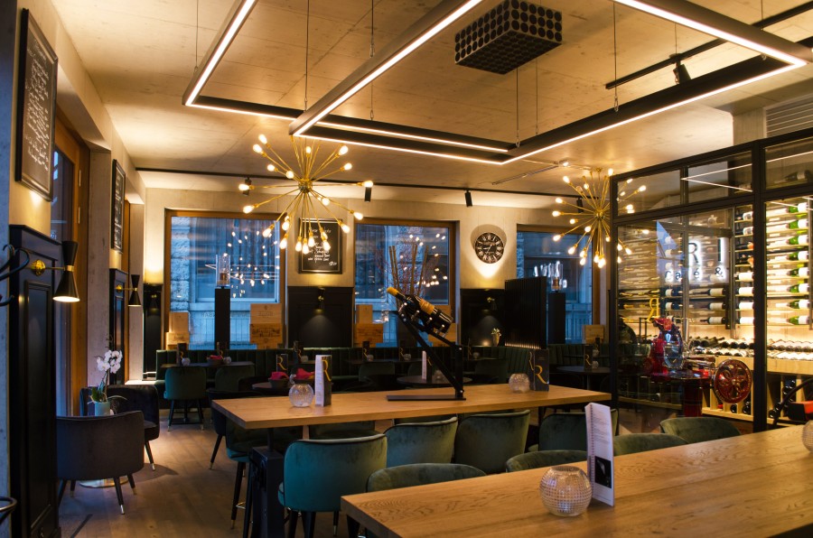 » Riva Café & Weinbar by P&M Furniture