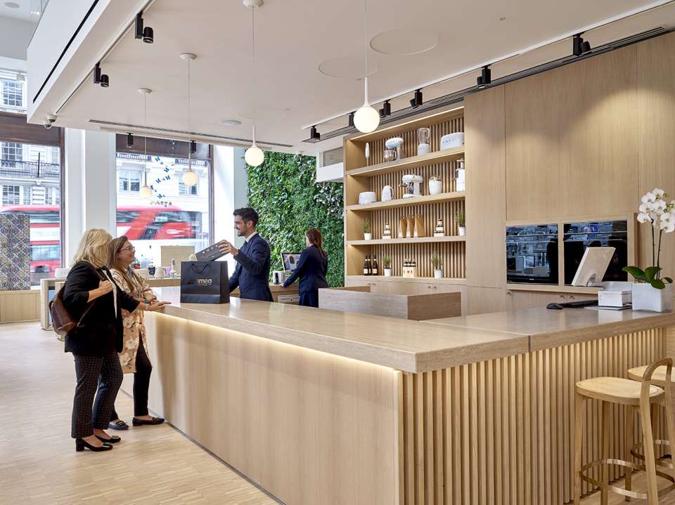 » Smeg Retail Store by Direct Painting Group