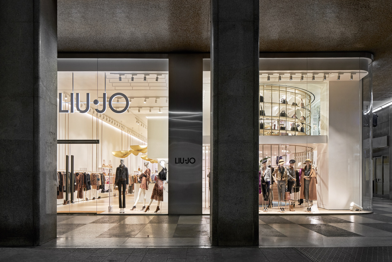 » LIU•JO Milan C.so Vittorio Emanuele New Flagship GrandBoutique