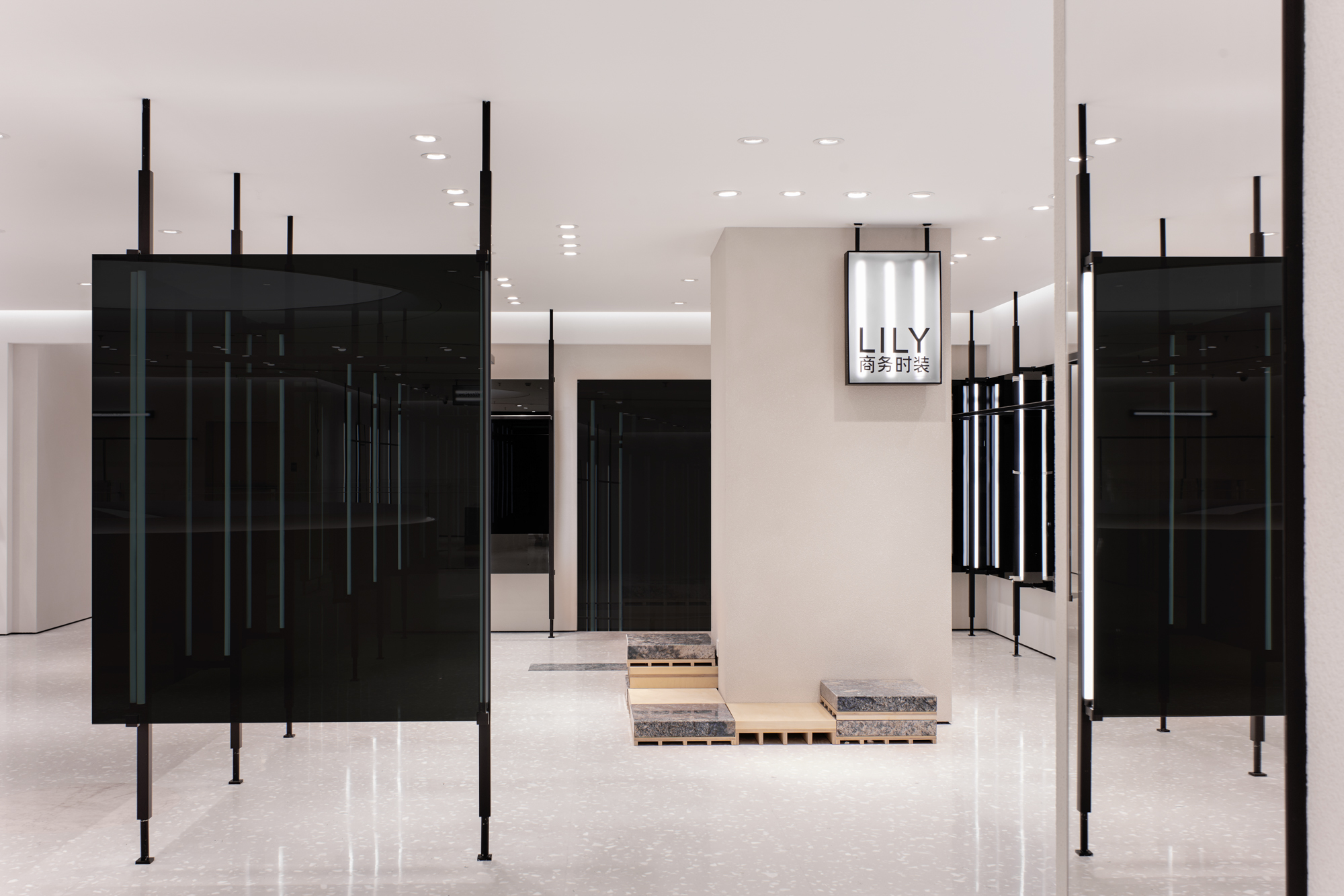 » LILY flagship store in Shanghai from Daylab