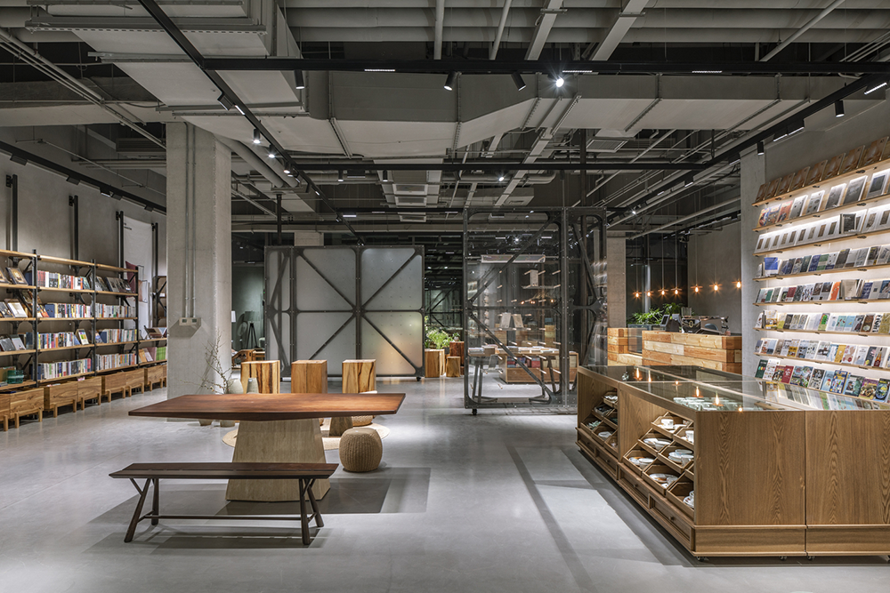 » Mumokuteki Concept Bookstore by LUO studio