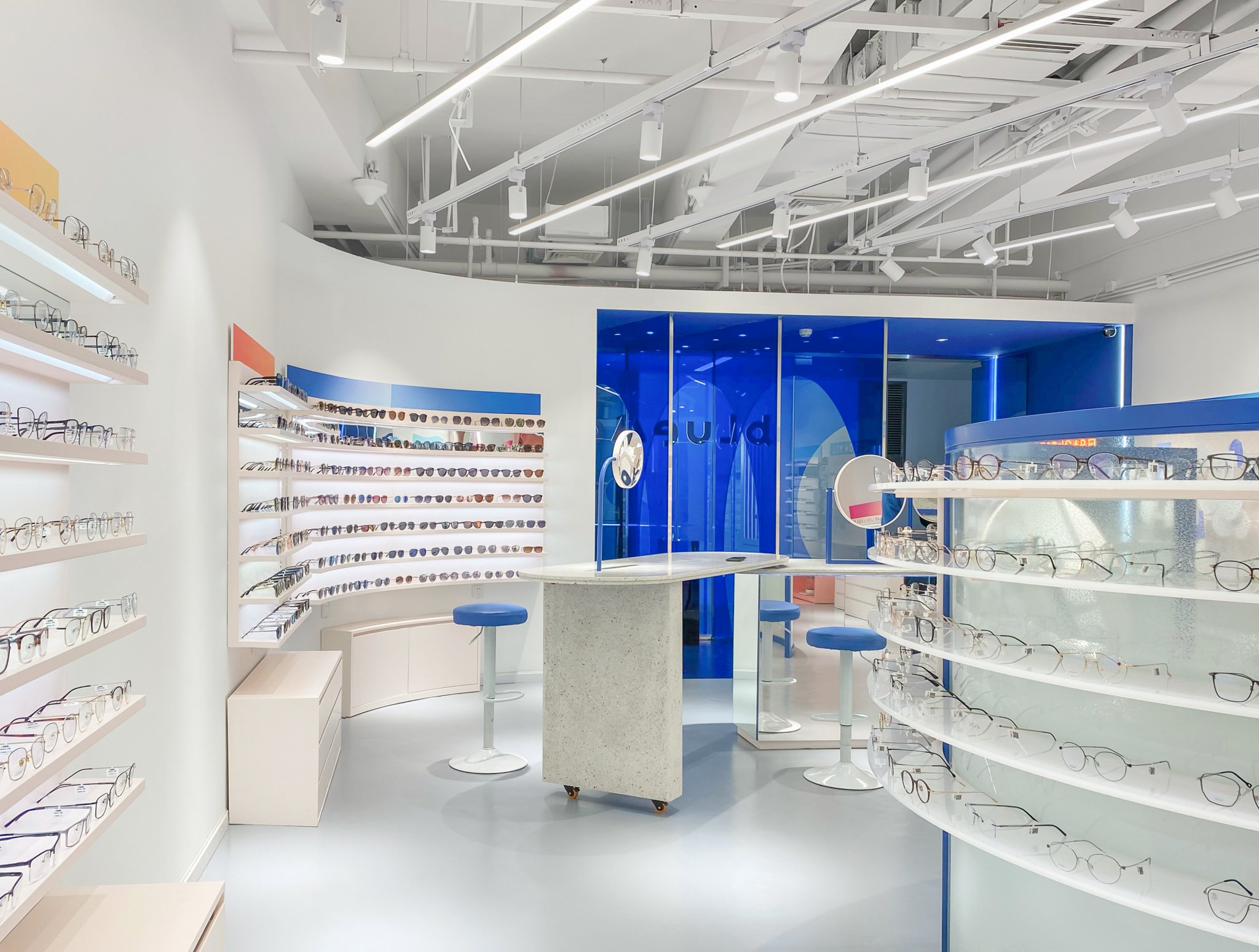 BLUEMO EYEWEAR SPACE WITH SPIRIT bluemo-eyewear-space-with-spirit