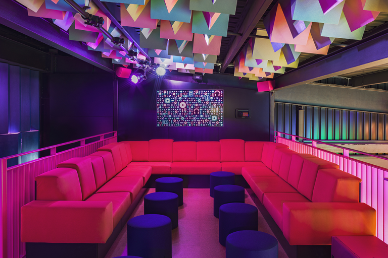 » Pop Golf mini-golf course by Zachary Pulman Design Studio