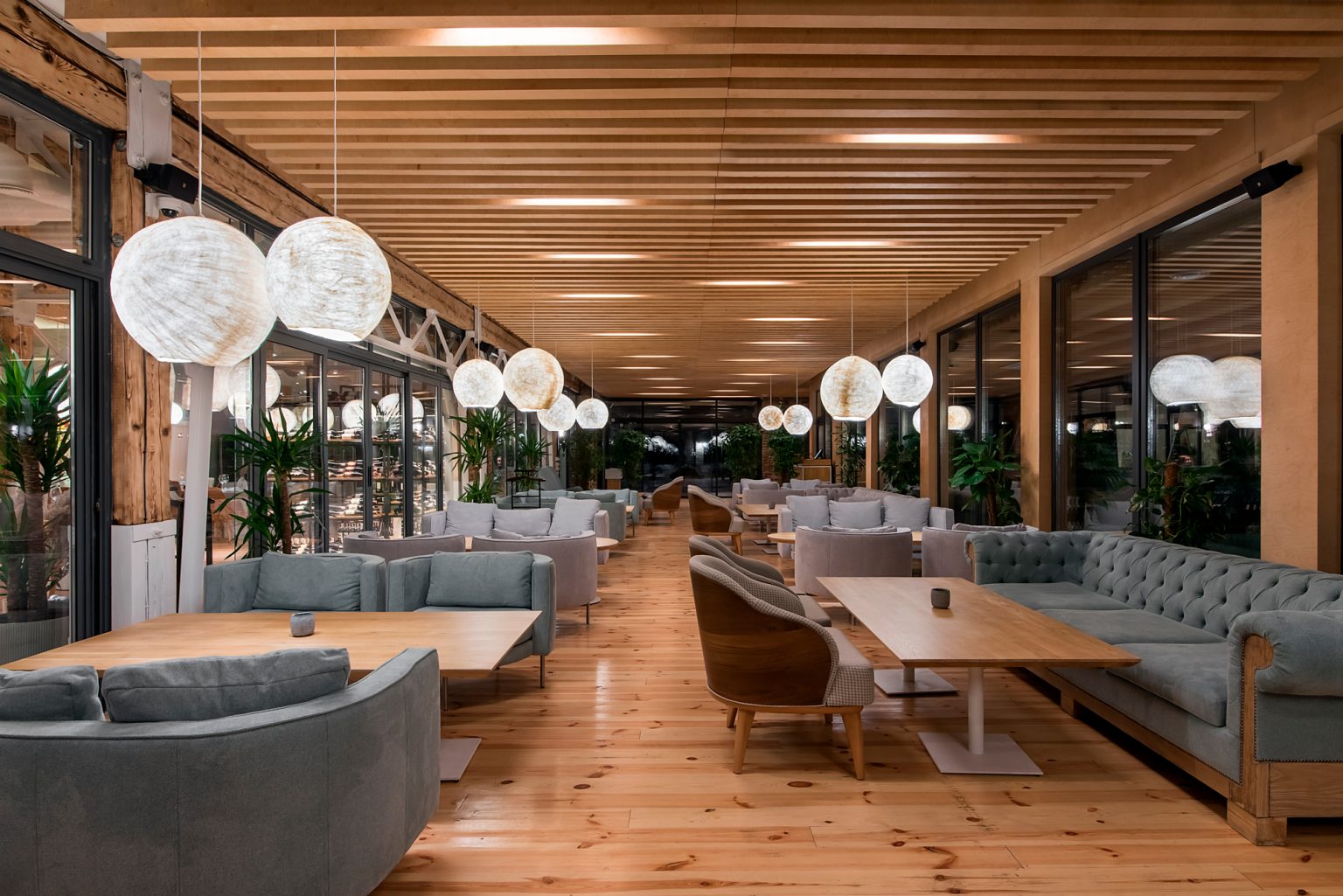 » DOM restaurant