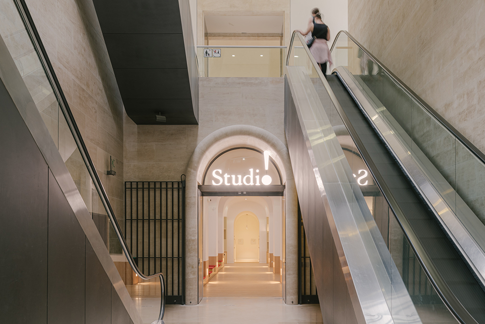 » Louvre third space by h2o Architectes