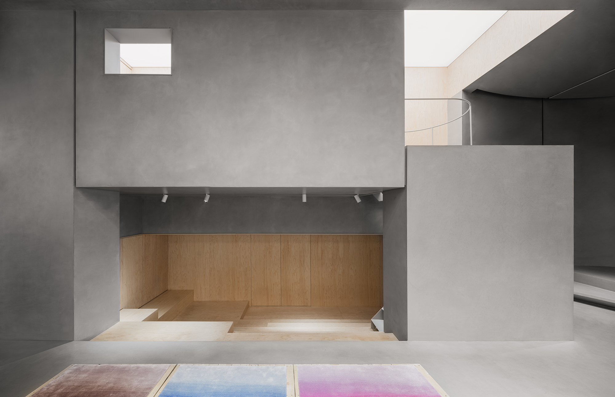 » aEthEr Showroom by OUTIN. DESIGN