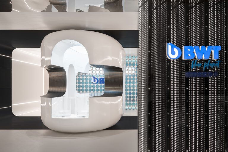 » BWT Showroom by DHB DESIGN