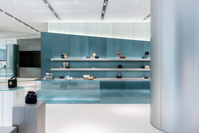 » ASSEMBLE by Réel: When Dynamic Angles Meet “Urban Fragments”