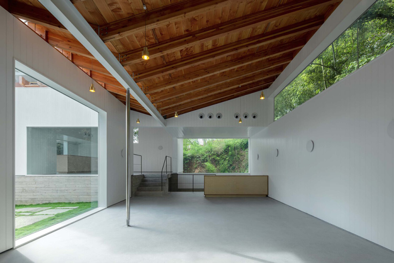 » Reception on Three Terraces Hostel by Continuation Studio