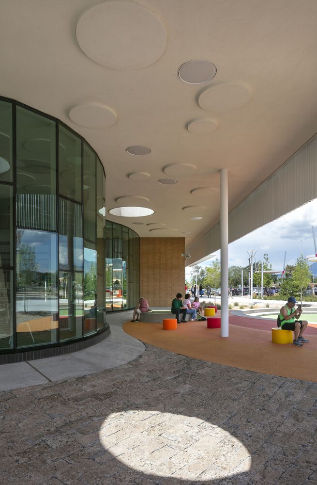 » CABQ International District Library by RMKM Architecture