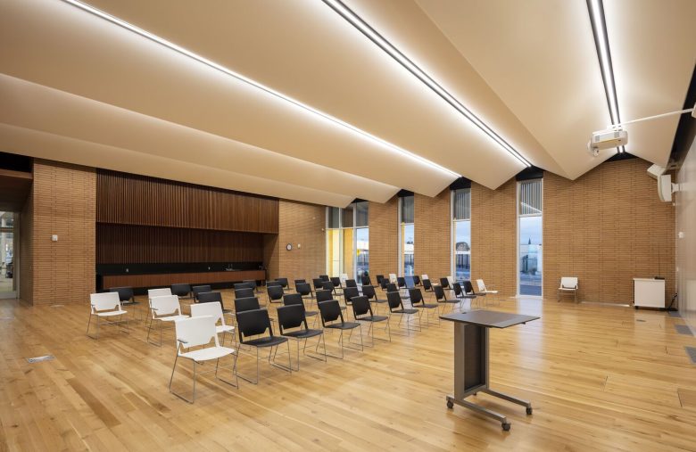 » CABQ International District Library by RMKM Architecture