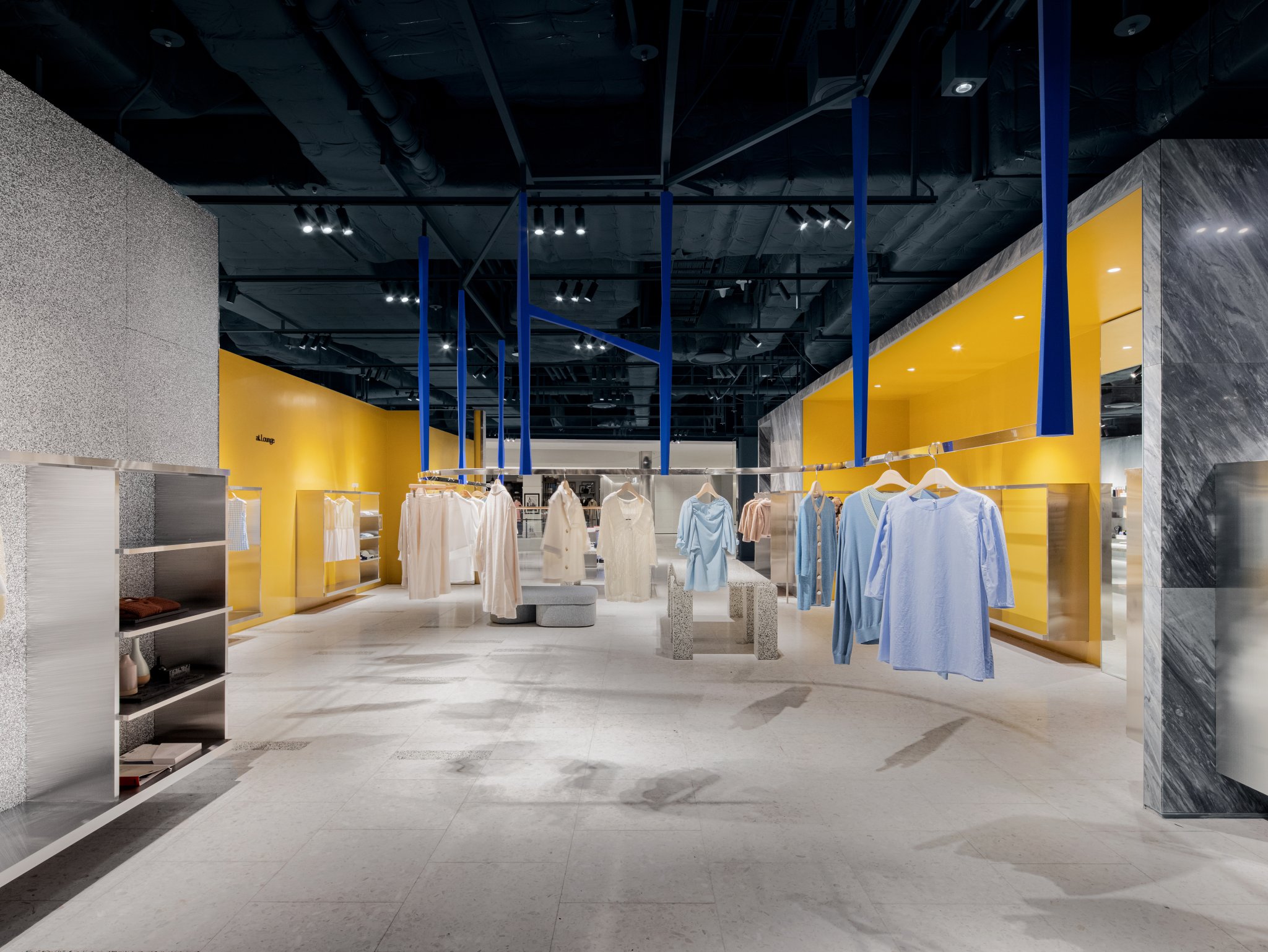 » The Hyundai Seoul