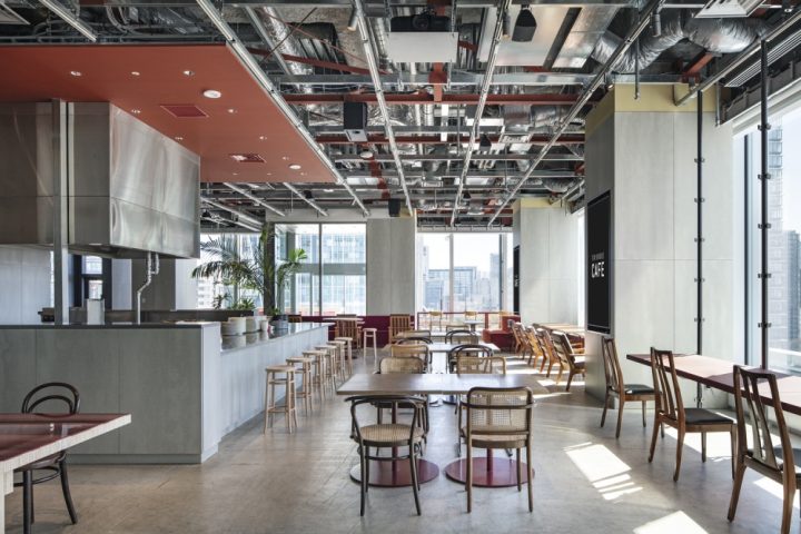 » hotels & restaurants