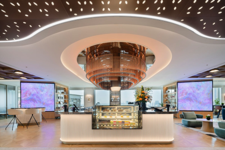 » HKRI Taikoo Hui and Swire Properties Shared Offices by GeyerValmont