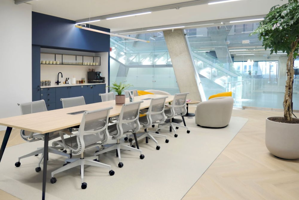 » Studio Y Coworking Offices by Curve Workplaces