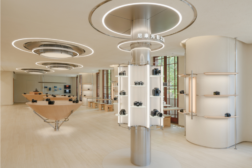 » Nikon Shanghai Flagship Store 2.0 by LUKSTUDIO