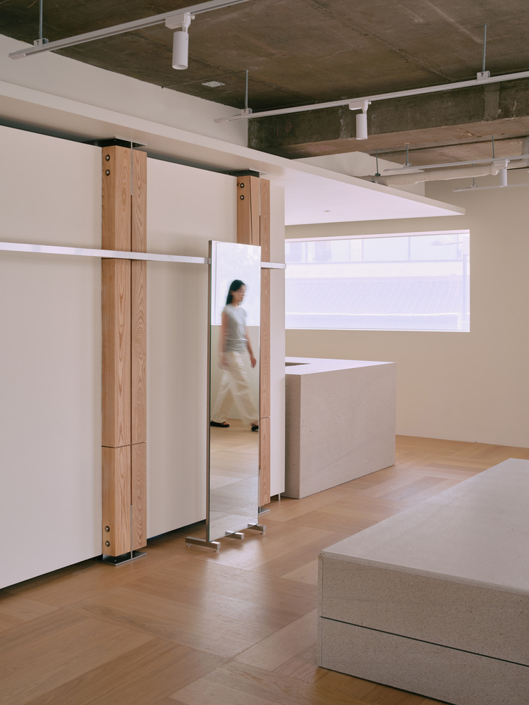 Verish Anguk Flagship Store by Studio Tama