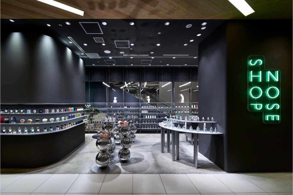 » NOSE SHOP SLOPE store by Insideout