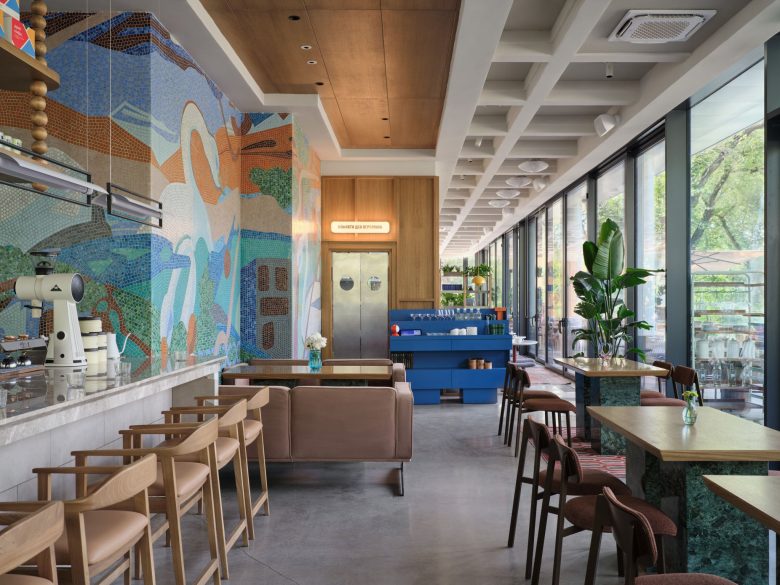 » Aqqu Central Café by Alena Krasatulinа and Vladislav Churikov