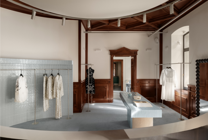 » Gunia Project Showroom by Temp Project