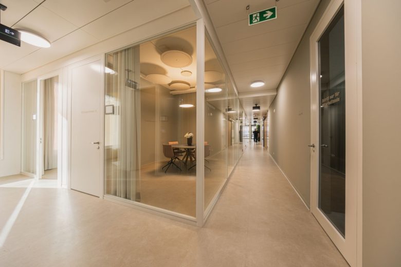 » Municipality of Regensdorf Offices by days with us