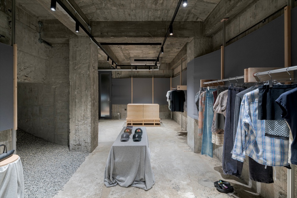 » PERVERZE pop-up store by New Domain